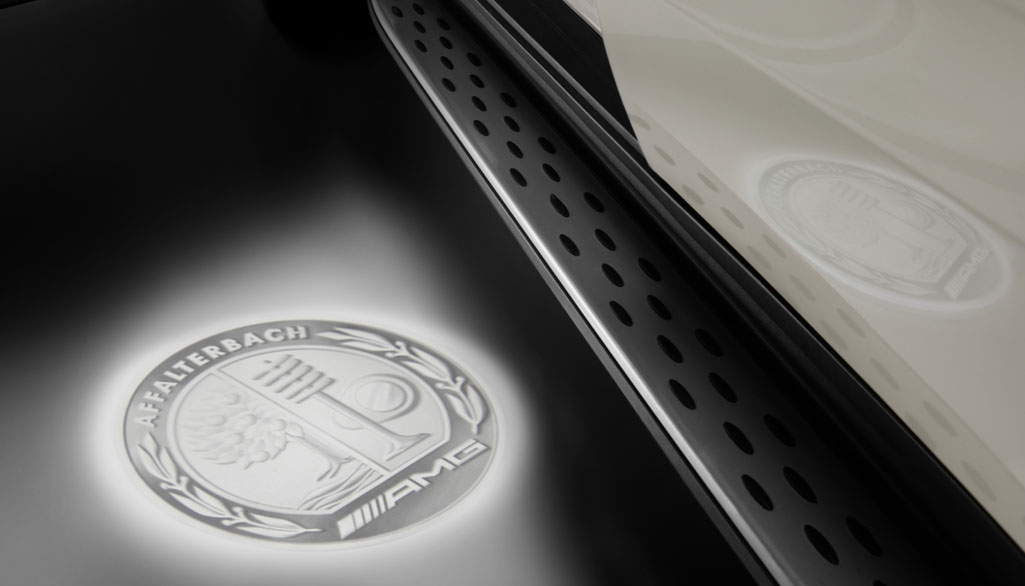 LED projectors, AMG emblem | 3 Point Motors Mercedes-Benz